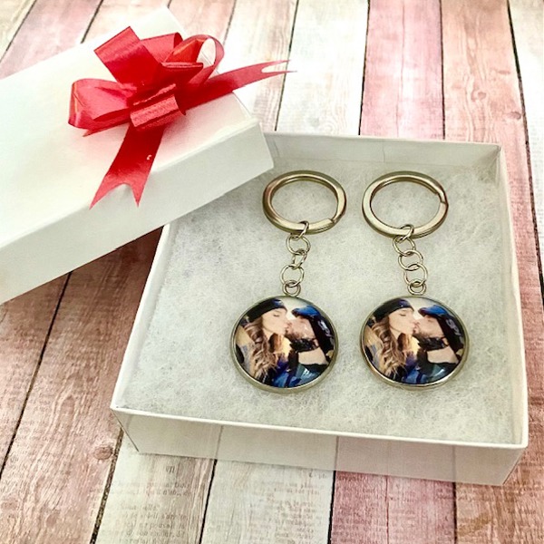 Custom Photo Keychains | Jane.com